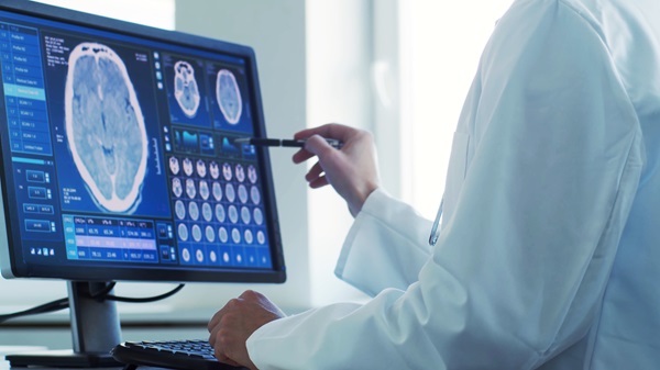 New Approach to Treating TBI With Nasal Spray | John R. Solis